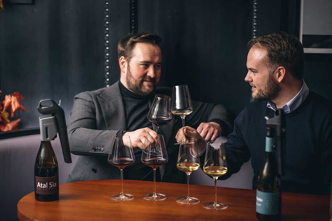 How to Taste Wine: A Beginner's Guide – Coravin APAC